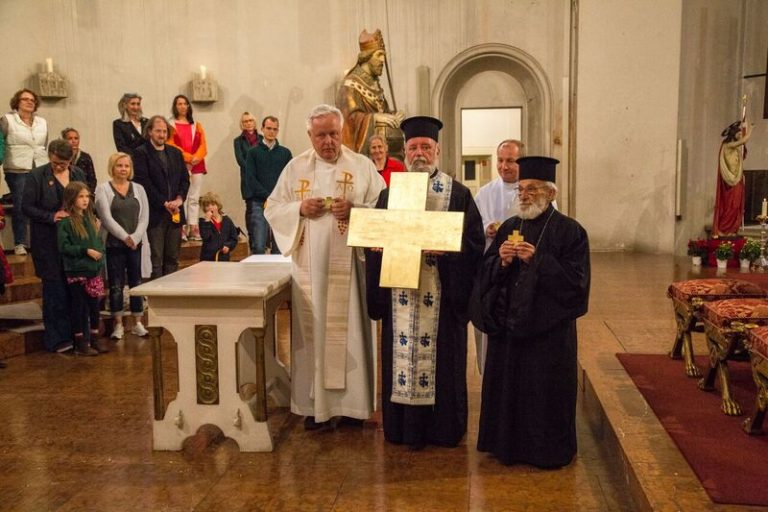 (63) Σταυρός και χρυσός Kreuz und Gold – ΟΙΚΟΥΜΕΝΙΚΟ ΠΑΤΡΙΑΡΧΕΙΟ ...